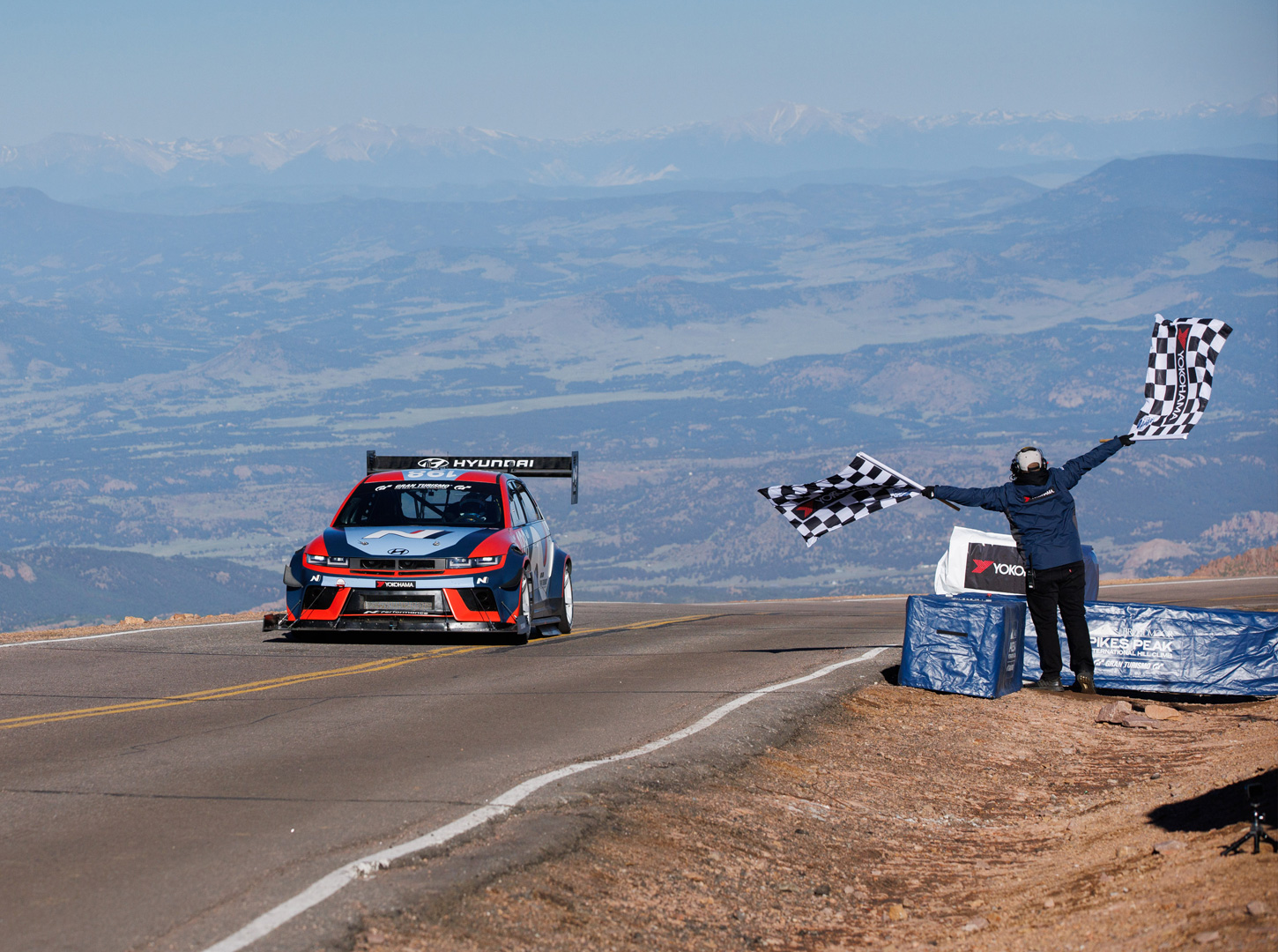 2025年 パイクス・ピーク・インターナショナル・ヒルクライム(PPIHC) | 横浜ゴムモータースポーツ [THE YOKOHAMA ...